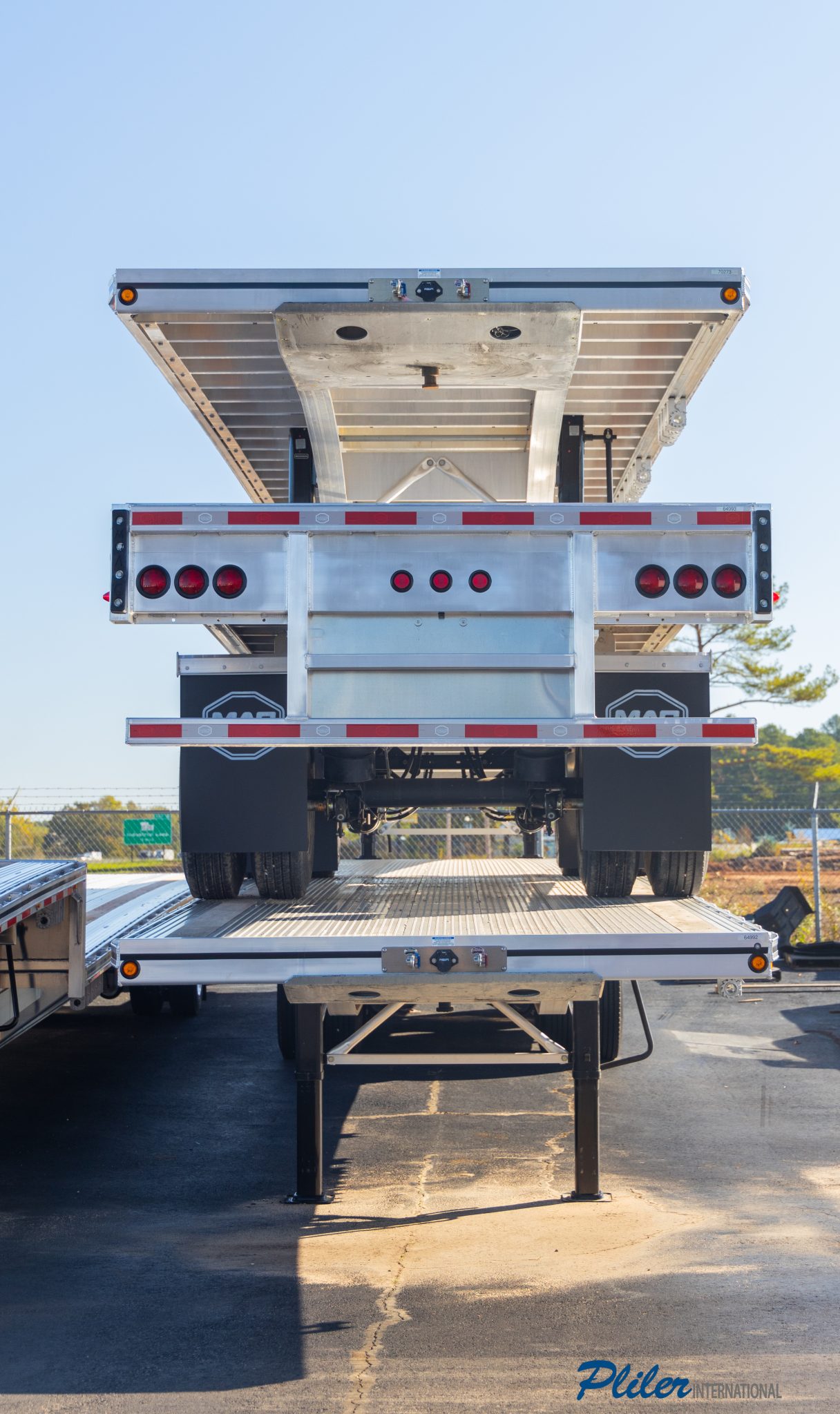 2025 MAC TRAILER MFG FLATBED | SH064992 - Pliler International